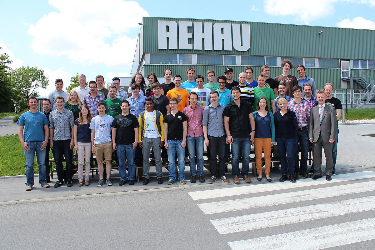 Fakultät Wirtschaftsingenieurwesen: Exkursion zu REHAU AG & Co.