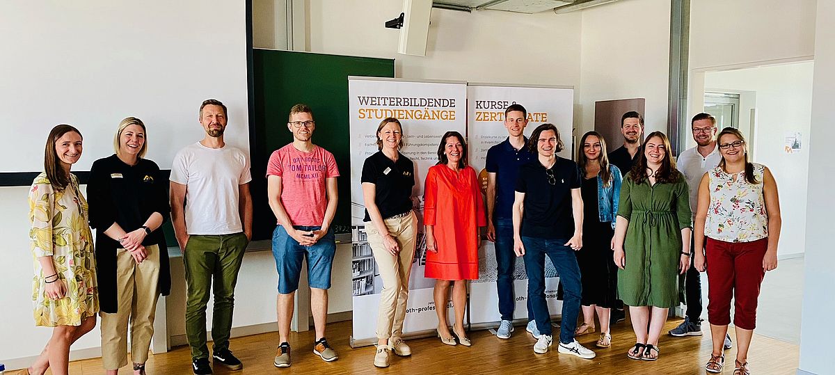Erstes Alumni-Treffen von OTH Professional