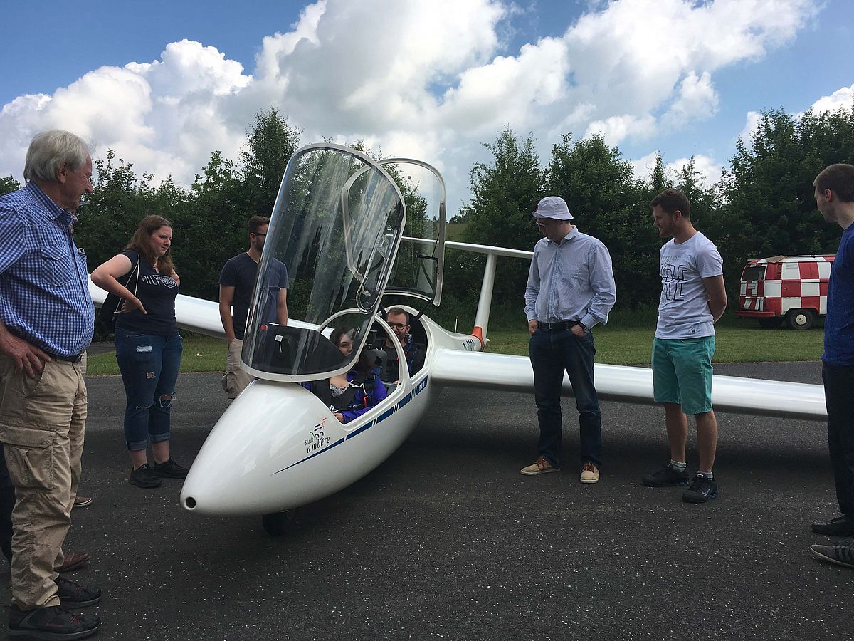 Exkursion zum Flugplatz Amberg-Rammertshof